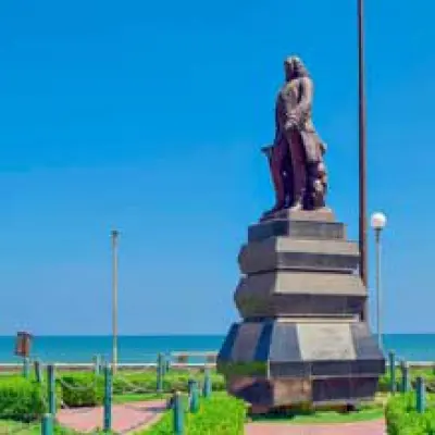Statue of Dupleix – French Colonial Landmark in Pondicherry